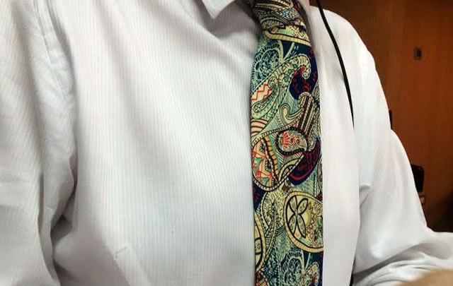 ¿Qué tal la corbata de la que todos hablan en Cadena 3?