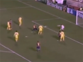 Messi tres goles Apoel